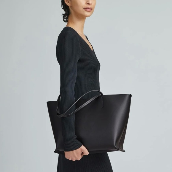 Bags | Everlane The Luxe Medium Italian Leather Tote | Poshmark